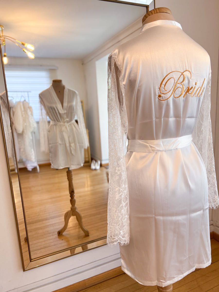 Bata de novia “BRIDE” – La Casa de las Novias
